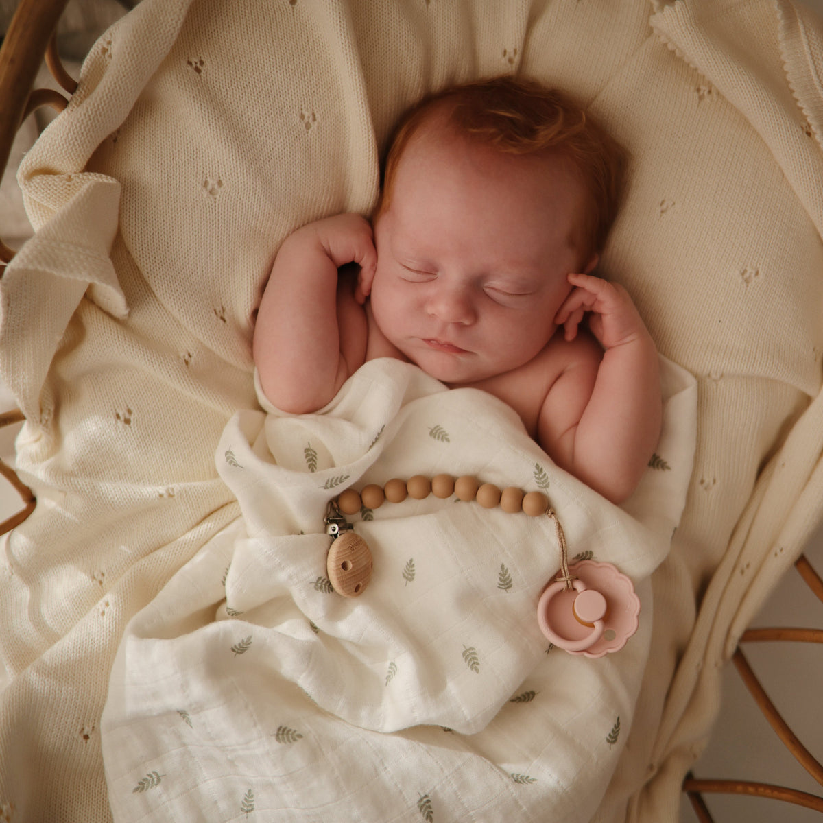 FRIGG Daisy Natural Rubber Pacifier 2-Pack – Petite Island